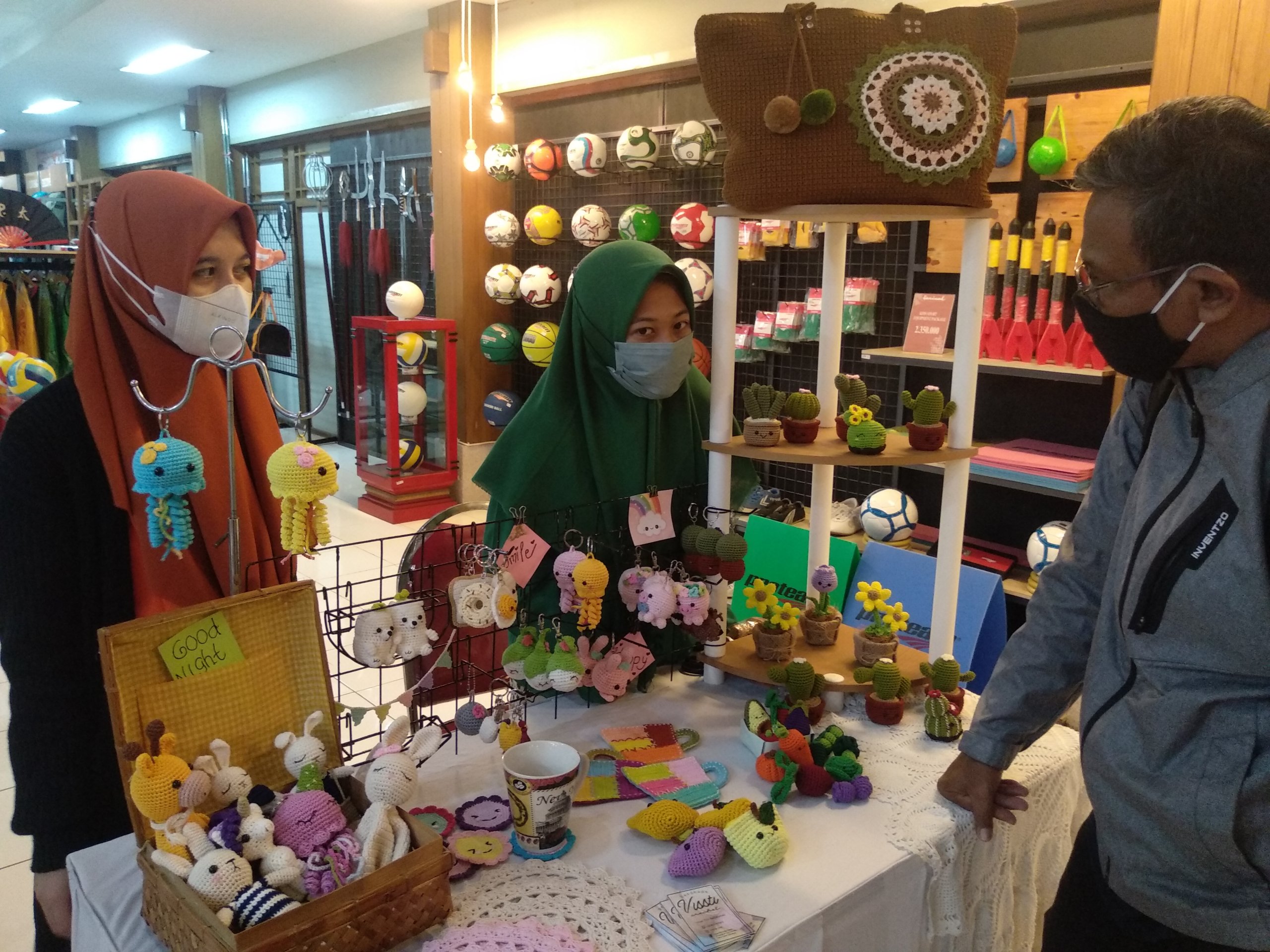 Kenalan Dengan Vissti Croche, Kerajinan Rajut Dari Kota Malang Yang ...