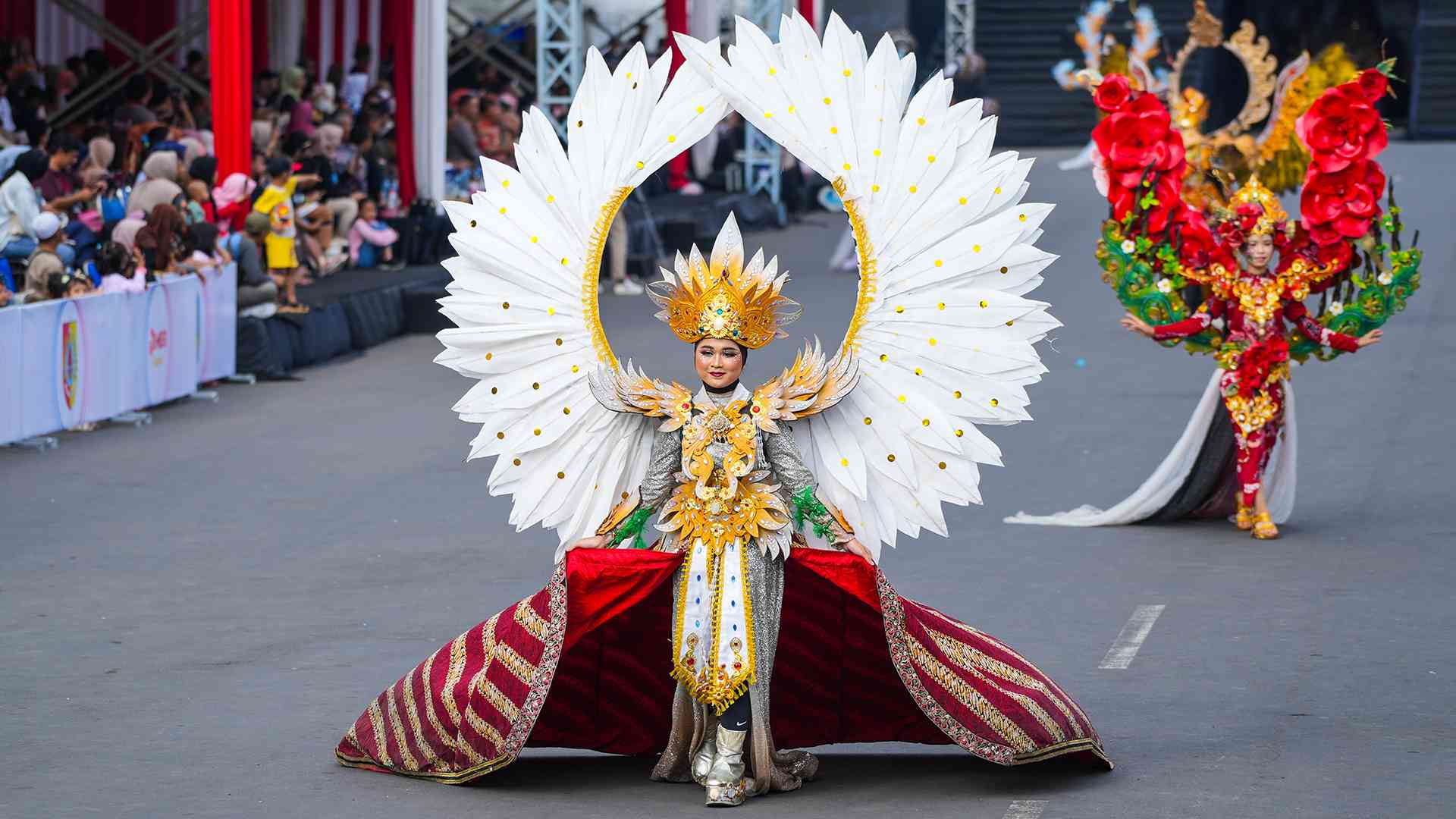 Jember Fashion Carnaval, Berhasil Bawa Fesyen Indonesia ke Mata Dunia ...